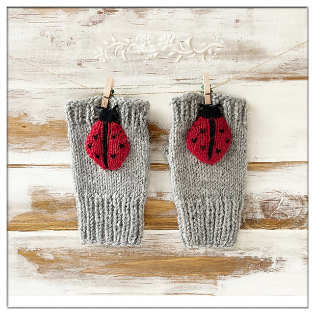 Ravelry: Gloves Dazy Ladybugs pattern by Sana Sabina