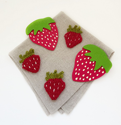 Ravelry: Strawberry applique pattern by wooloks