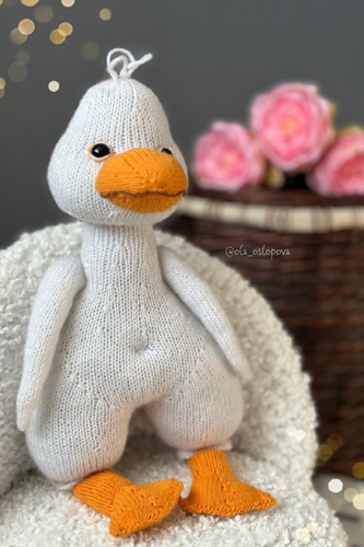 Ravelry: Christmas Goose toy pattern by Ola Oslopova