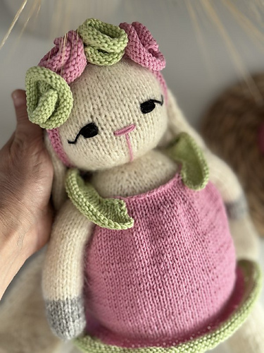 Ravelry: Bunny Toy pattern by Ola Oslopova