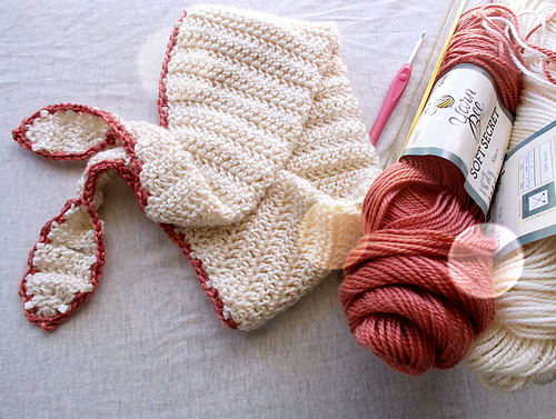 Ravelry: The Bindle Cowl pattern by Nicole Rogowski