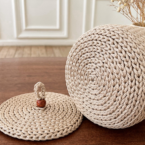 Ravelry: Basket Camel pattern by Ekaterina Gulchenko