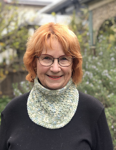 Ravelry: Hannah's Starlight Cowl pattern by Joy Clements