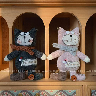 Ravelry: cakey cat pattern by Xie Shu