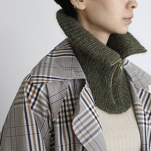 Ravelry: Zippered Rib Collar pattern by Rui Yamamuro