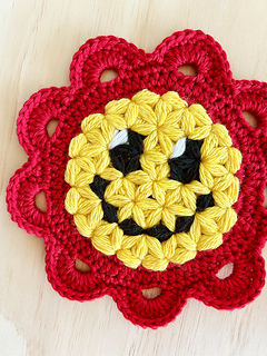 Ravelry: 275 Smiley Face Motif pattern by Yuki Dougherty