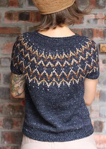 Ravelry: Aurealis pattern by Jennifer Steingass