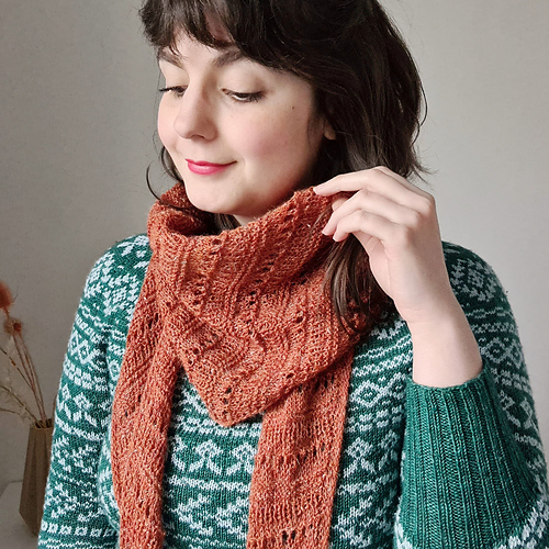 Ravelry: Mara pattern by Audrey Borrego