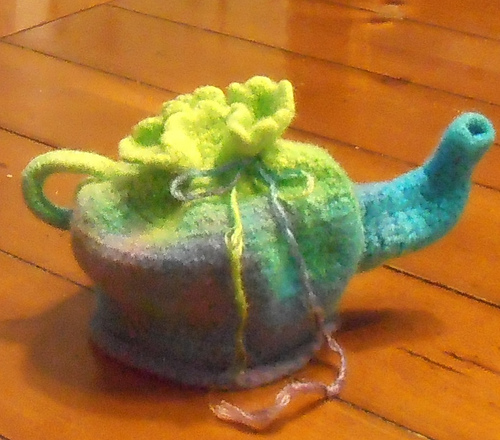 Ravelry: Teapot Tea Keeper pattern by Jaycee Hosier