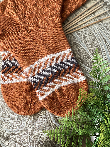 Ravelry: Sweater Weather Socks pattern by Yarn Treats
