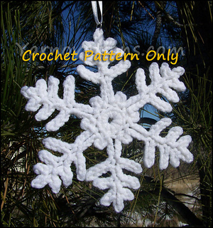 Ravelry: Snowflake Ornaments pattern by Yarn Twins