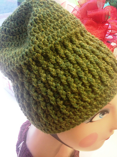 Ravelry: Honeycomb Toque pattern by Jill Horwich