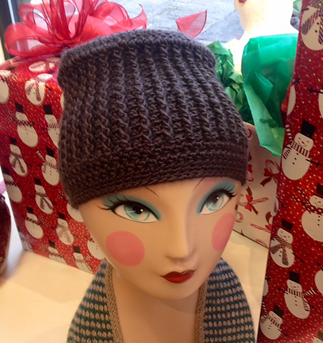 Ravelry: Honeycomb Toque pattern by Jill Horwich
