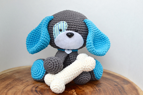 Ravelry: Amigurumi Domino The Dog pattern by Yarn Society