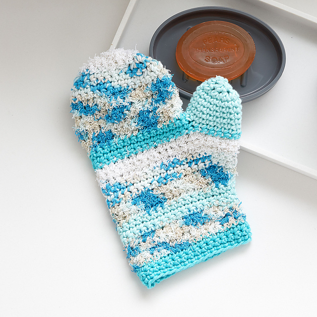 Ravelry: Scrub Clean Bath Mitt pattern by Yarnspirations Design Studio