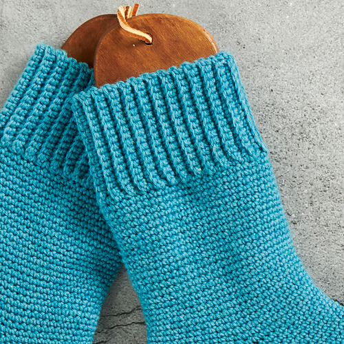 Ravelry: Family Socks pattern by Yarnspirations Design Studio