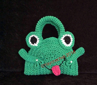 Ravelry: Frog Purse pattern by Patricia Marie