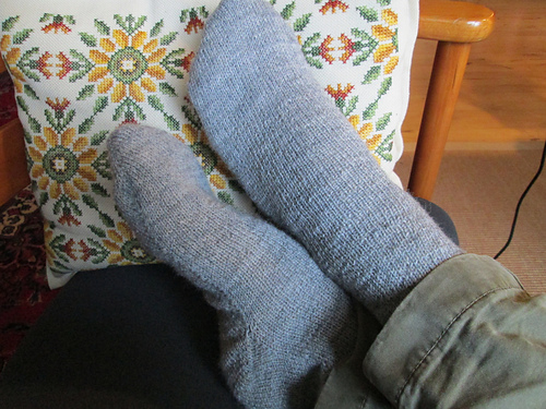 Ravelry: Foot Hugger Socks pattern by Ydun