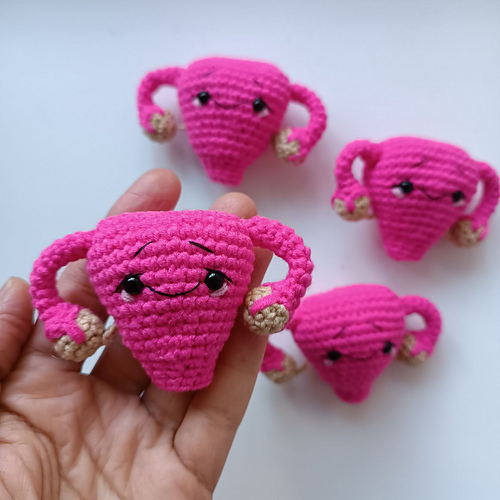 Ravelry: Crochet uterus model keychain pattern by Yeremchuk Tanya