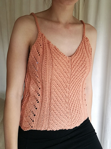 Ravelry: Garntopia-singlet pattern by Yndestrikk Design