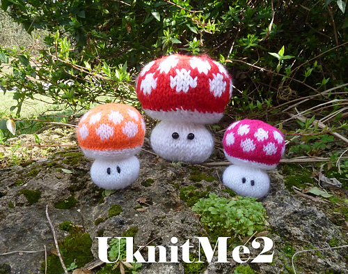 Ravelry: Toadstool Toy Amigurumi Mushroom pincushion pattern by U Knit Me 2