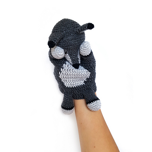 Ravelry: Boris the Wolf Hand Puppet pattern by Vera - YukiYarnDesigns