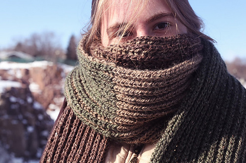 Ravelry: Giant Color Shift Brioche Scarf pattern by Shaina Scott