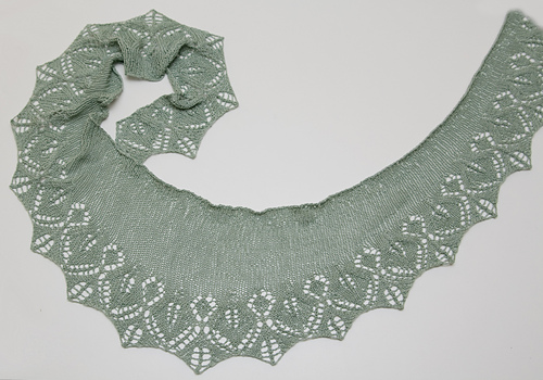 Ravelry: Lunatis Folium pattern by Sara Louise Bygvraa