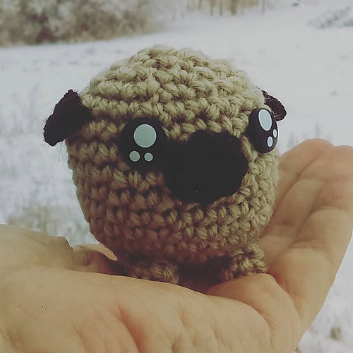 Ravelry: Miniature Pug pattern by Alexandra Chmiel