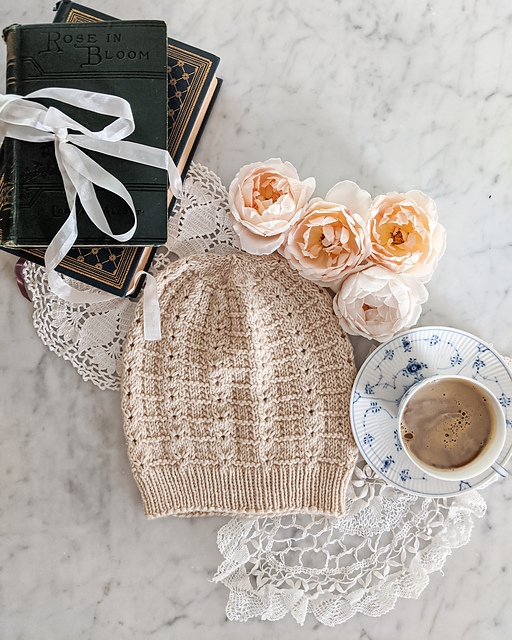 Ravelry: Gingersnap Hat pattern by Lauren Rad