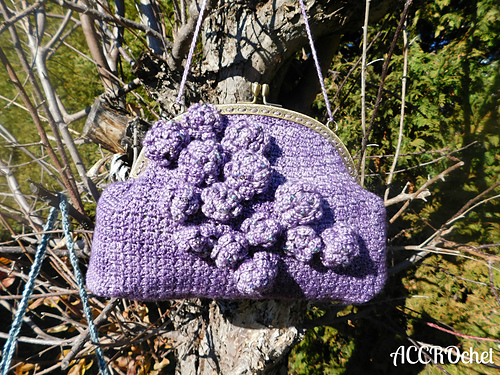 Ravelry: Origami Clutch pattern by ACCROchet