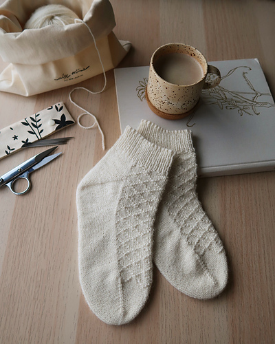 Ravelry: Everyday Diamond Socks pattern by Alex Collins Designs