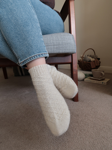 Ravelry: Everyday Diamond Socks pattern by Alex Collins Designs
