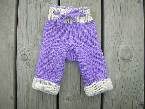 Ravelry: Adorabubble Baby Britches pattern by Melanie Hoffman