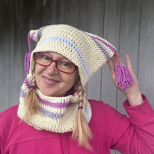 Ravelry: The Funky Hat pattern by Kris Stone