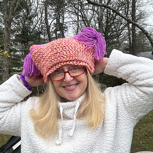Ravelry: The Funky Hat pattern by Kris Stone