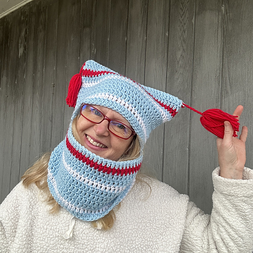 Ravelry: The Funky Hat pattern by Kris Stone