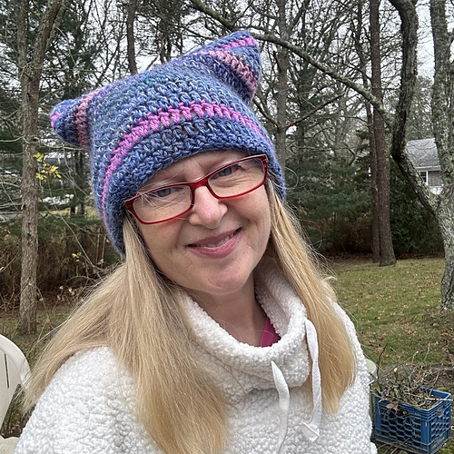Ravelry: The Funky Hat pattern by Kris Stone