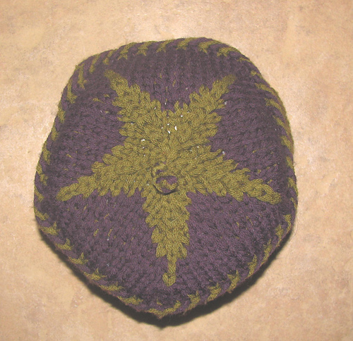 Ravelry: Chunky Star-Top Cap pattern by Anne Carroll Gilmour