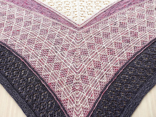 Ravelry: Châle Tesselis pattern by Aglaé Laser