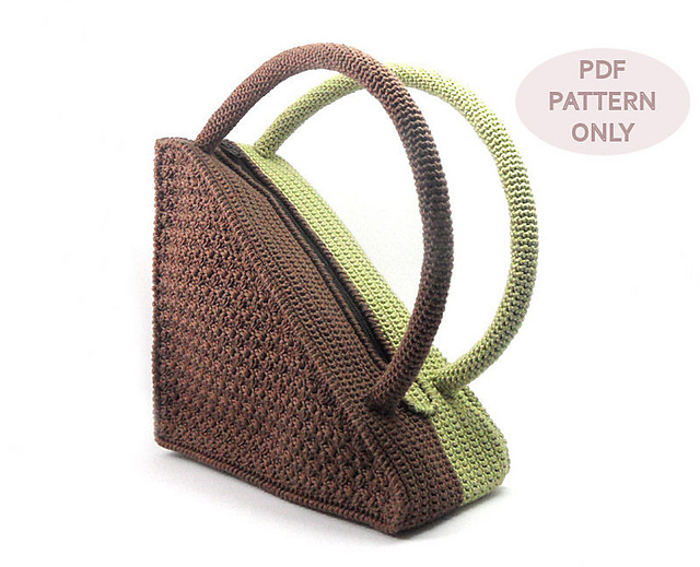 Ravelry: Two Colors Triangle Bag - with round handles pattern by ...