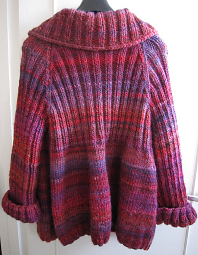 Ravelry: 16 Raglanjacke / Raglan Jacket pattern by Rebecca Design Team