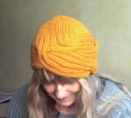 Ravelry: wrapped hat pattern by alfa knits