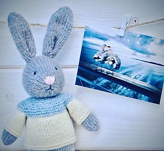 Ravelry: Bunny Grishca pattern by Elena Alexeeva