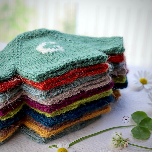 Ravelry: Alphabet sweater pattern by Elena Alexeeva