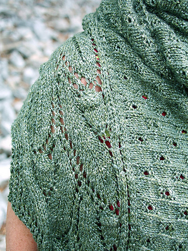 Ravelry: Tannin pattern by Donna Yacino