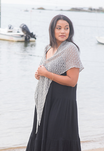 Ravelry: Vivian pattern by Amy Christoffers