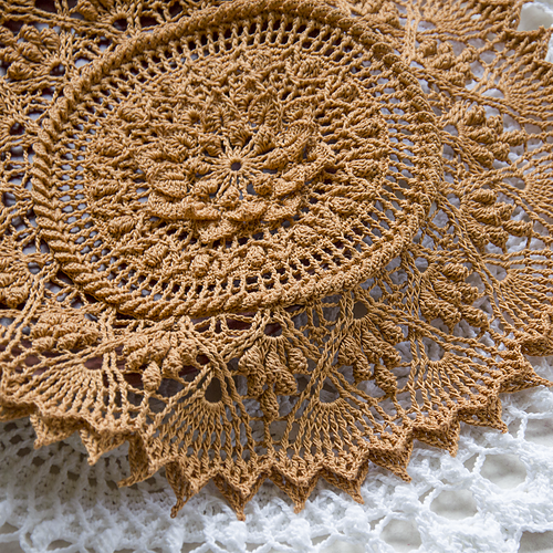 Ravelry: Alya pattern by Zoya Matyushenko