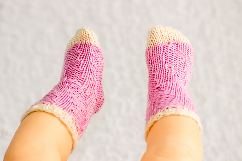 Ravelry: Magic Spiral Socks pattern by Alma Mahler