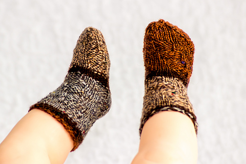 Ravelry: Magic Spiral Socks pattern by Alma Mahler